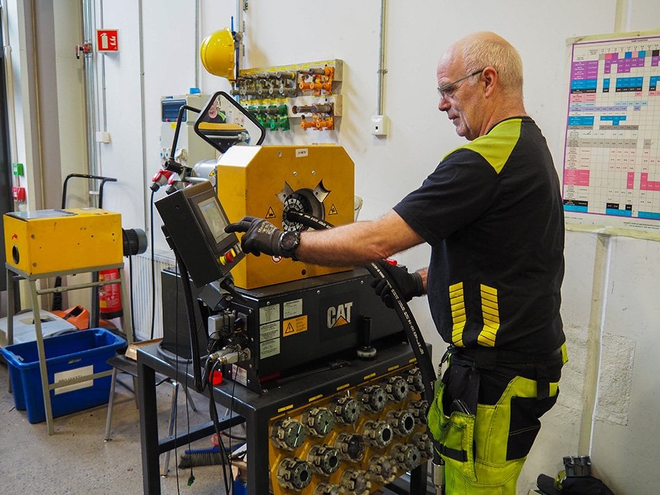 Pon Equipment | Cat slanger spesialbygd for ditt bruk