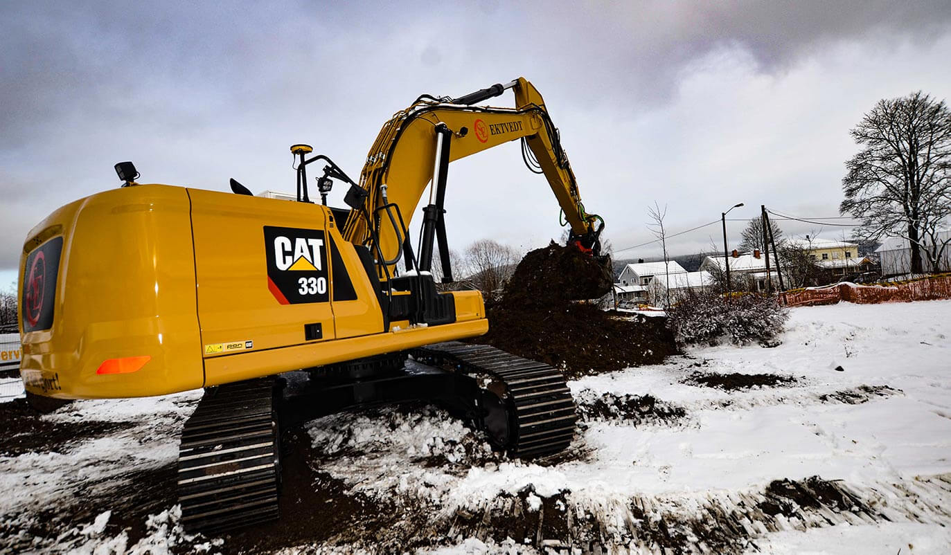 Cat 330 hos Ektvedt AS