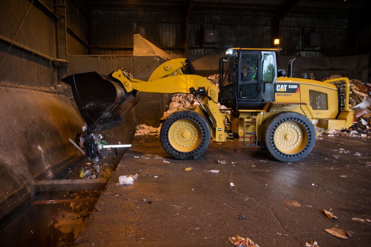 Cat 938M Waste Handler Small Wheel Loader