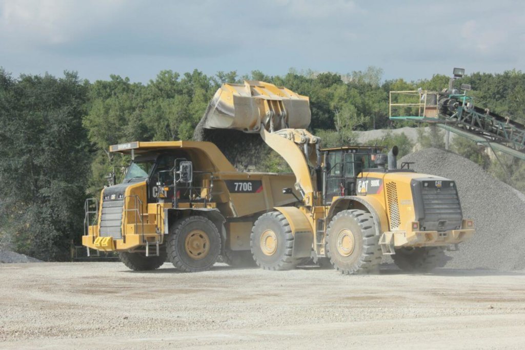 Cat 770G Off-Highway Truck