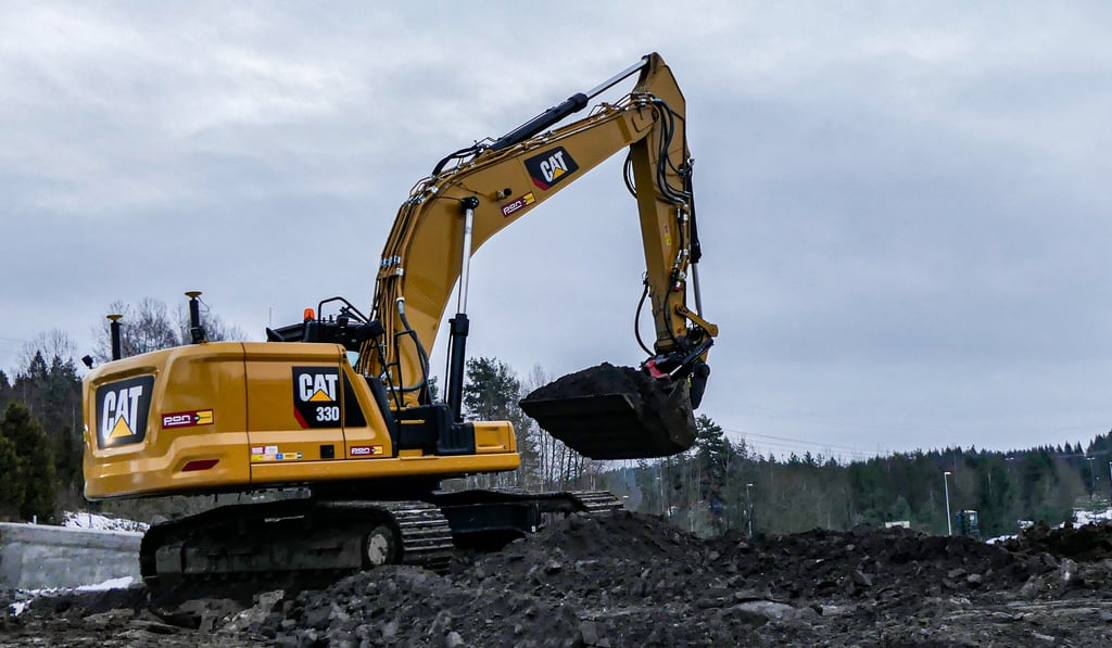 Cat 330 hos Sauro Maskin