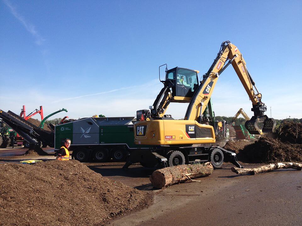 Cat MH3022 Wheel Material Handler