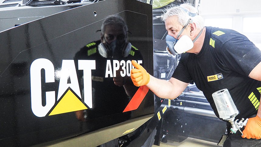 Cat® AP300F med Nanolex Industricoating til BK-Anlegg | Pon Equipment